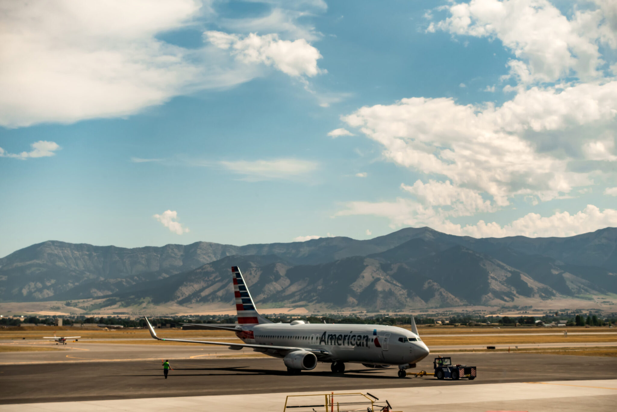 Best and Nearest Airports To Yellowstone National Park - National Parks ... Best and Nearest Airports To Yellowstone National Park - National Parks ...